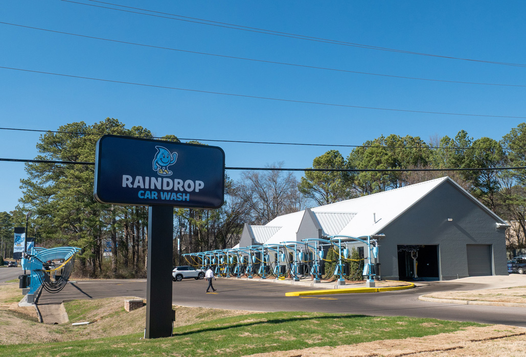 Raindrop Car Wash in Grayson Valley